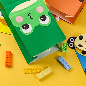 JOHOUSE 24PCS Animal Party Favor Bags, Paper Gift Bags with Stickers Goodie Bags Candy Treat Bags for Kids Party Supplies Birthday