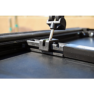 Tonno Pro Tonno Fold, Soft Folding Truck Bed Tonneau Cover | 42-302 | Fits 2017 - 2023 Ford F-250/350 Super Duty 6' 7" Bed (78.8")