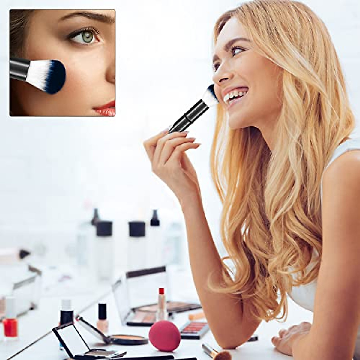 Retractable Kabuki Makeup Brush, Travel Face Blush Brush, Portable Powder Brush with cap for Foundation, Color, Highlight, Contour, Blush, Flawless, Powder Cosmetics