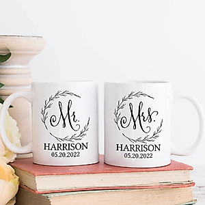 Yanria Personalized Mr and Mrs Mugs Set Of 2 Customized With Name Gifts For Couple, Mr & Mrs Mugs Set Gifts For Wedding/Valentine, Engagement Bridal Shower Gifts, Couple Mug Ceramic 11oz 15oz