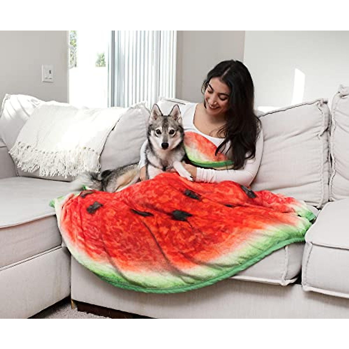 Watermelon Slice Round Fleece Throw Blanket | Plush Soft Polyester Cover For Sofa and Bed, Cozy Home Decor Room Essentials | Cute Gifts and Collectibles | 60 Inches