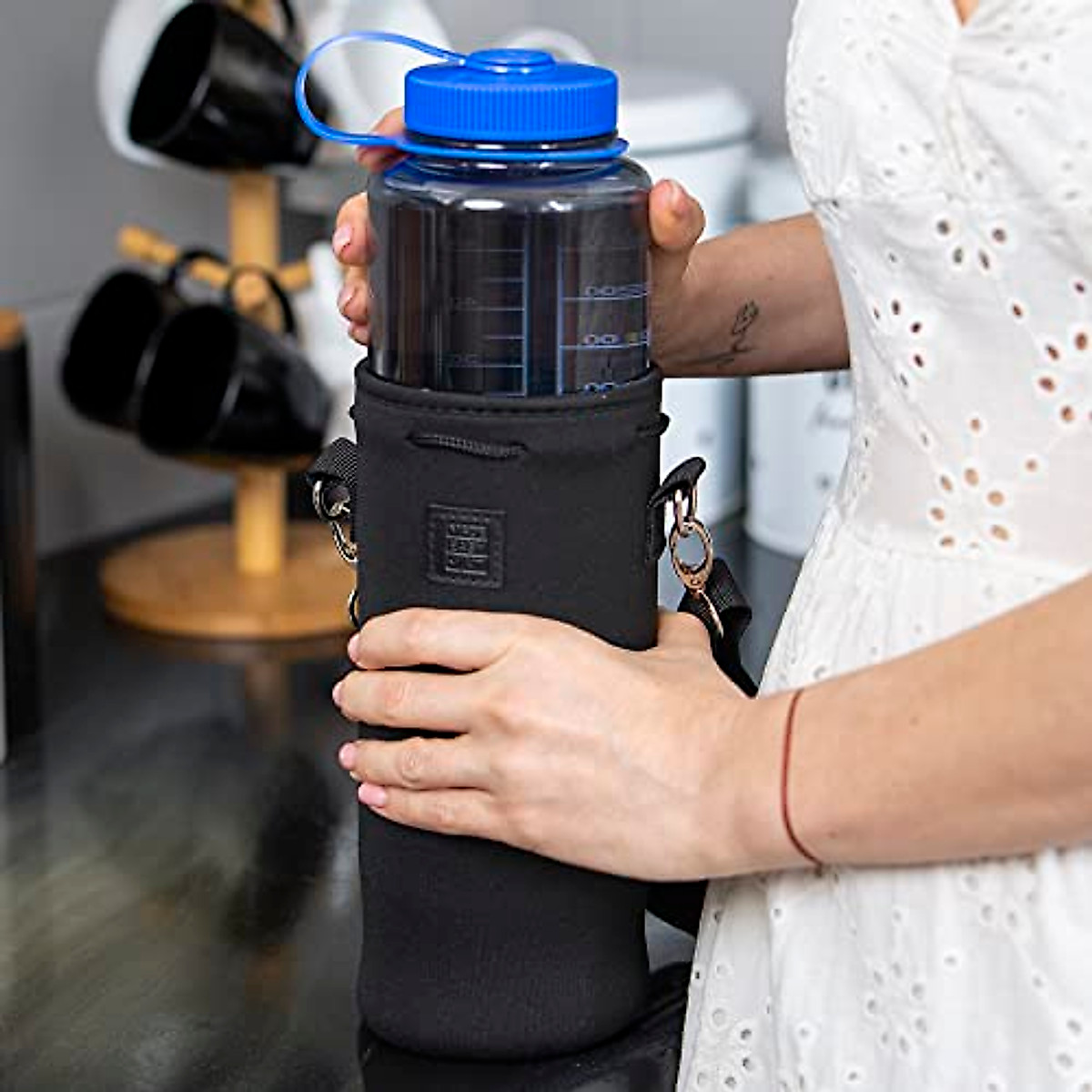 Made Easy Kit Neoprene Water Bottle Carrier Holder with Adjustable Shoulder Strap for Insulating & Carrying Water Container Canteen Flask Available in 5 Sizes (Black, L (32oz / 1.5L))