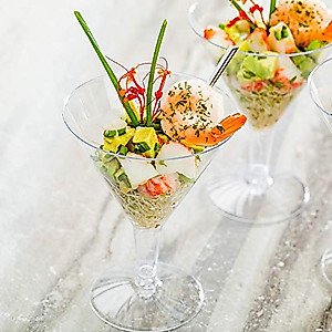 Restaurantware 7.5 Ounce Plastic Martini Glasses 100 Round Disposable Martini Glasses - Shipped Unassembled Premium Clear Plastic Plastic Cocktail Glasses For Weddings Or Events