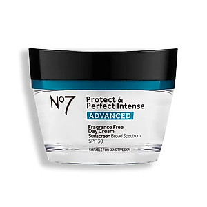 No7 Protect & Perfect Intense Advanced Fragrance Free Day Cream SPF 30 - Anti Aging Facial Moisturizer with Anti Wrinkle Technology - Hydrating Hyaluronic Acid Cream for Radiant Youthful Skin (50ml)