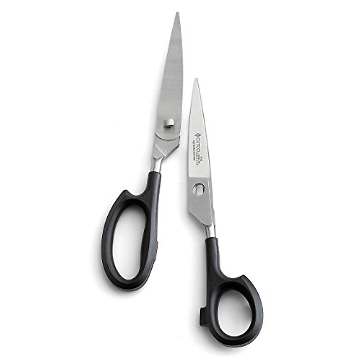 New Model 77 CUTCO Super Shears still in the box from the factory. . . . . . . . . . . . . . High Carbon Stainless blades and black handles.