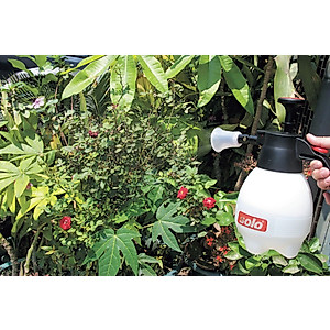 Solo 418 One-Hand Pressure Sprayer with Ergonomic Grip for Gardening, Fertilizing, Cleaning & General Use Spraying, 1 Liter