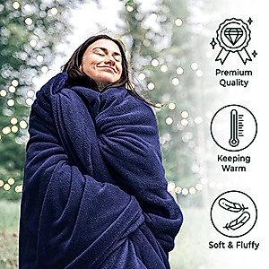 American Soft Linen Bedding Fleece Blanket Queen Size 85x90 inch Oversized Plush Fuzzy Cozy Soft Blanket for Bed, Sofa, Couch, Navy Blue