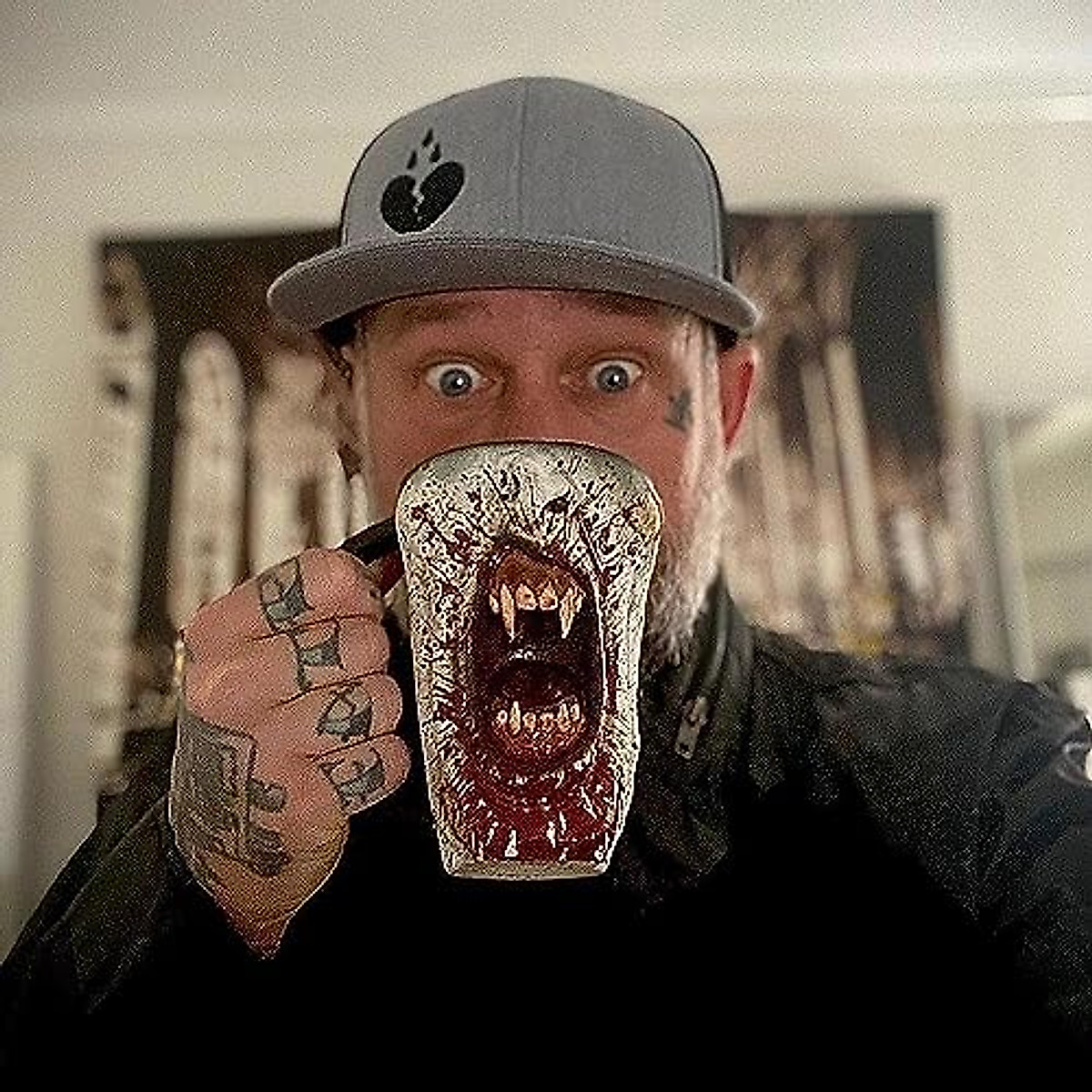 Gothic Vampire Half Face Mug + Small Spoon Set, Halloween Horror Funny Thriller Bloody Scary Coffee Mugs Handmade Half Face Mugs, Halloween Mugs, Thriller Christmas Gifts, Party Supplies, Unique Birth