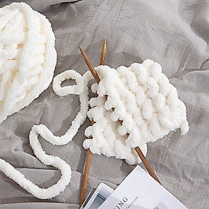 HOMBYS White Chunky Chenille Yarn for Crocheting, Bulky Thick Fluffy Yarn for Knitting,Super Bulky Chunky Yarn for Hand Knitting Blanket, Soft Plush Yarn, 8 Jumbo Pack (27 yds,8 oz Each Skein)