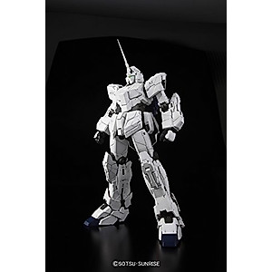 Bandai Hobby PG RX-0 Unicorn Gundam Model Kit (1/60 Scale) (BAN194365)