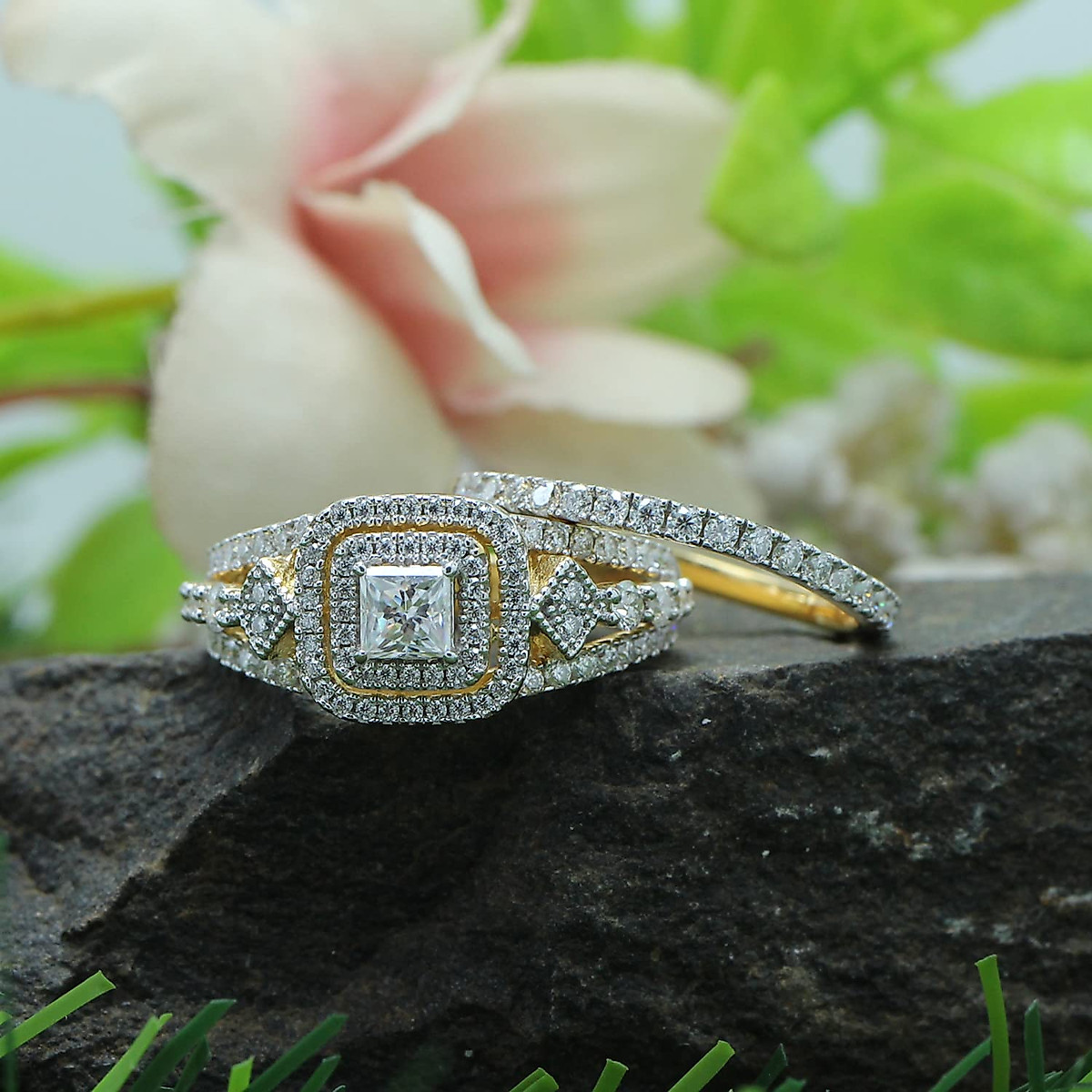 SAVEARTH DIAMONDS 1 1/10 Carat (ctw) Lab Created Moissanite & Lab Grown Diamond Halo Wedding Bridal Ring Set In 14K Yellow Gold Over 925 Sterling Silver (1.10 Ctw), Gift For Her Ring Size-9.5