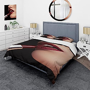 DESIGN ART Designart 'Applying Red Lipstick On Lips' Modern Duvet Cover Comforter Set Full/Queen Cover + Comforter + 2 Shams 4 Piece