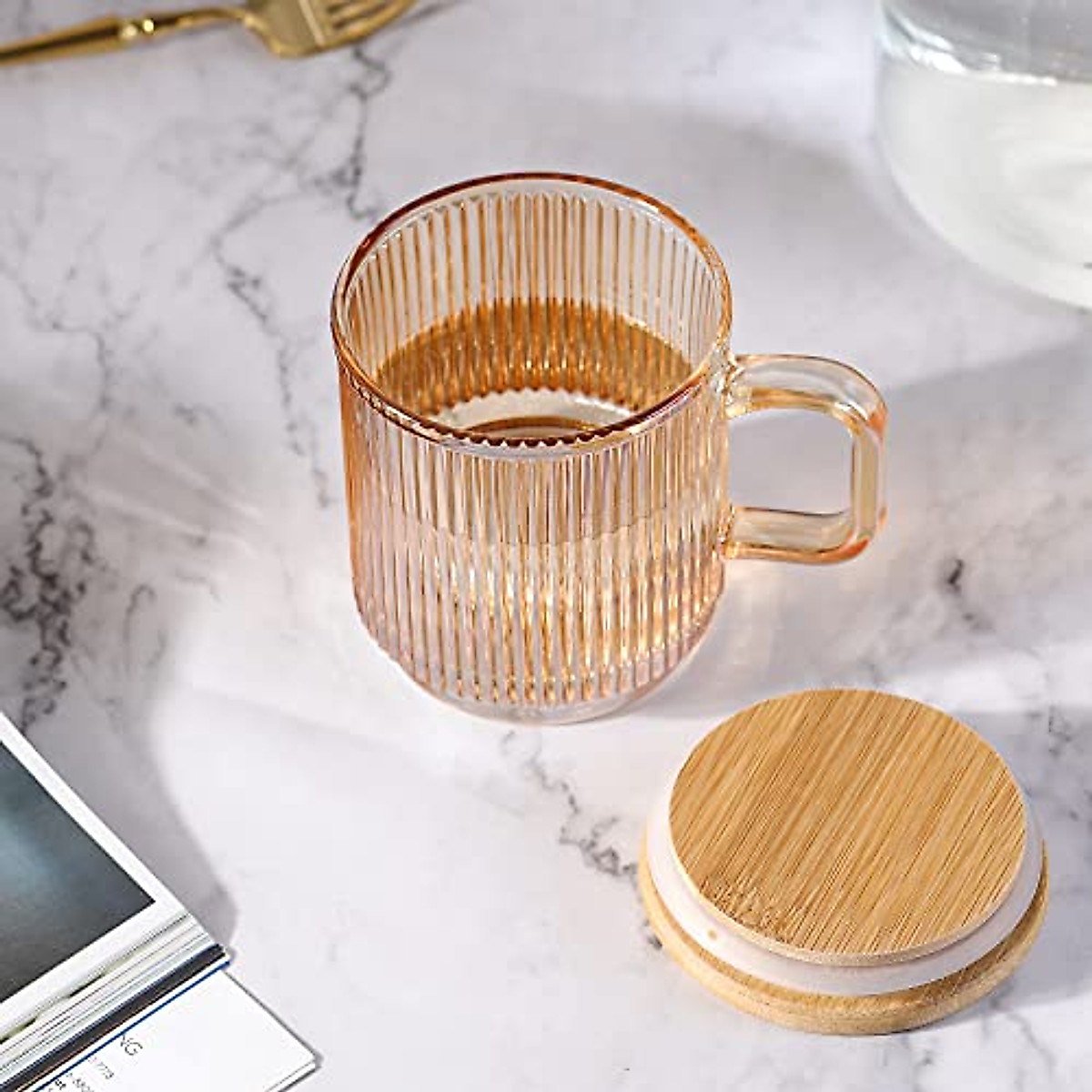 Joeyan Amber Glass Coffee Mugs Set of 2-11.5 oz Striped Coffee Cups with Lid - Large Drinking Glasses with Handle for Latte, Coffee, Tea, Milk, Juice