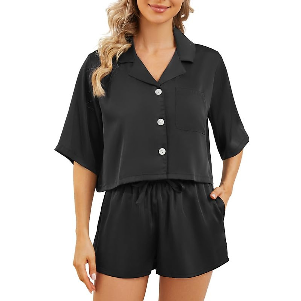 U2SKIIN Women Silk Pajama Shorts Set, 5-inch Sleeve Pajamas Soft Button Down Satin Sleepwear Pjs Set 2 Piece(Black, M)