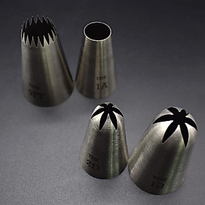 Tumenque 4 Pack Stainless Steel Seamless Piping Icing Tips #9FT 1B 2D 1A, Large Star Piping Nozzle, Cake Decorating Tools for Baker