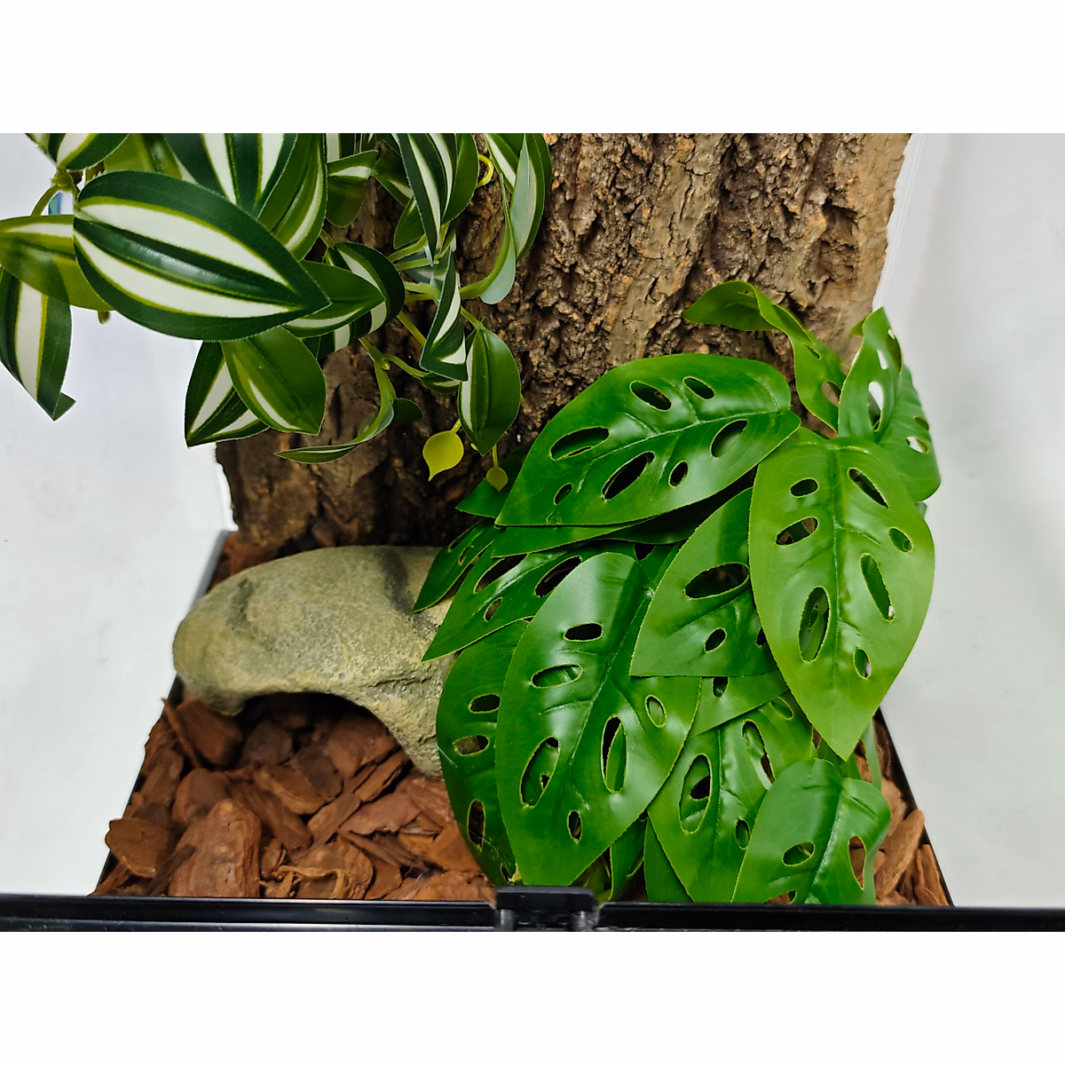Woyrise Reptile Artificial Plants with Base, Terrarium Decor Amphibian Habitat Plant, Bearded Dragon Tank Accessories fit Gecko Lizard Chameleon Snake Frog - Monstera Adansonni
