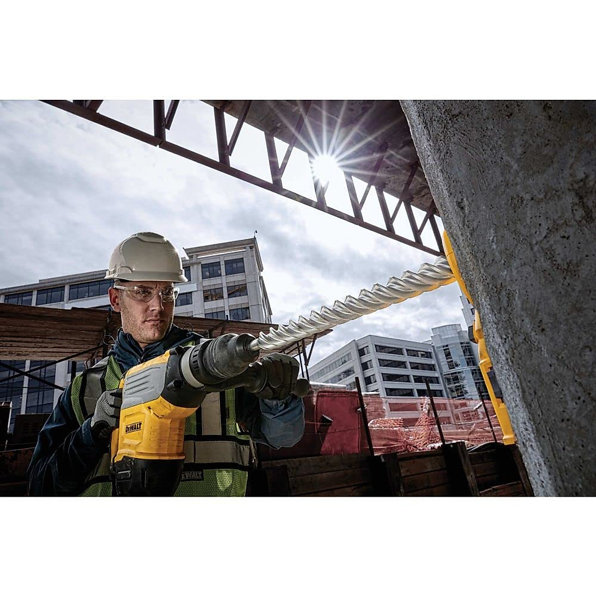 DeWalt DW5822 1-1/8" x 18" x 22-1/2" 4-Cutter SDS Max Rotary Hammer Bit