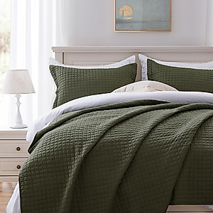 SunStyle Home Olive Green Quilt, Queen Size Quilt Set Lightweight Bedspread Full Soft Reversible Coverlet for All Season 3pcs Army Green Square Quilted Bedding Sets (1 Quilt 2 Pillow Shams)(90"x96")
