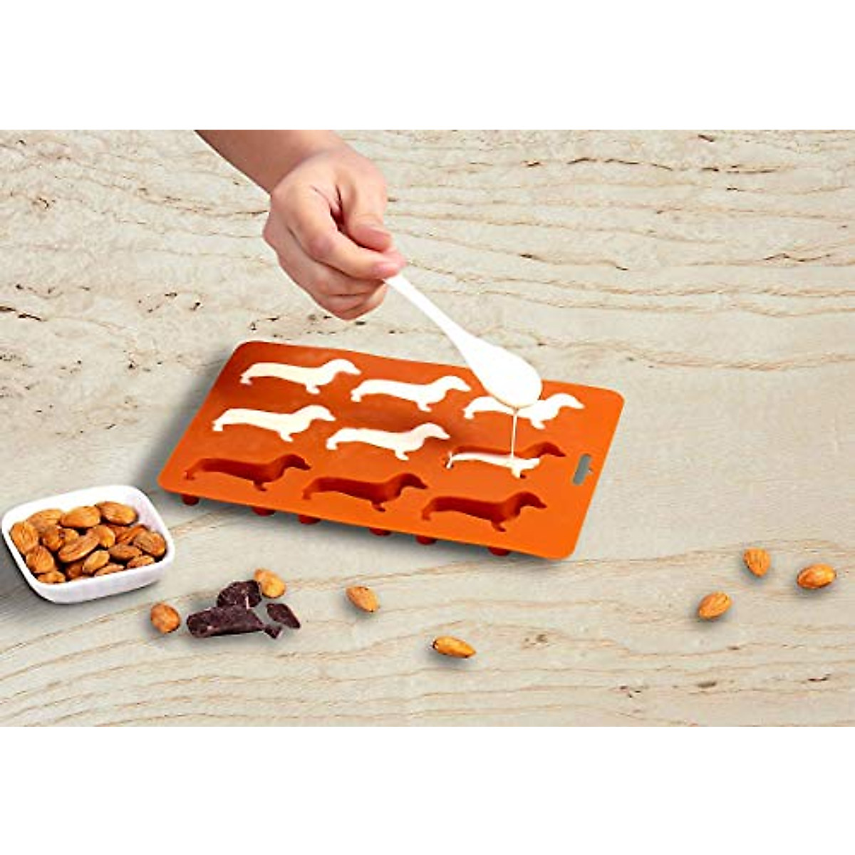 LYWUU Dachshund Dog Shaped Silicone Ice Cube Molds and Tray
