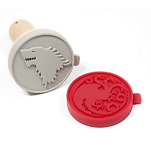 Game of Thrones Baking Set with Cookie Stamps and Cake Pan