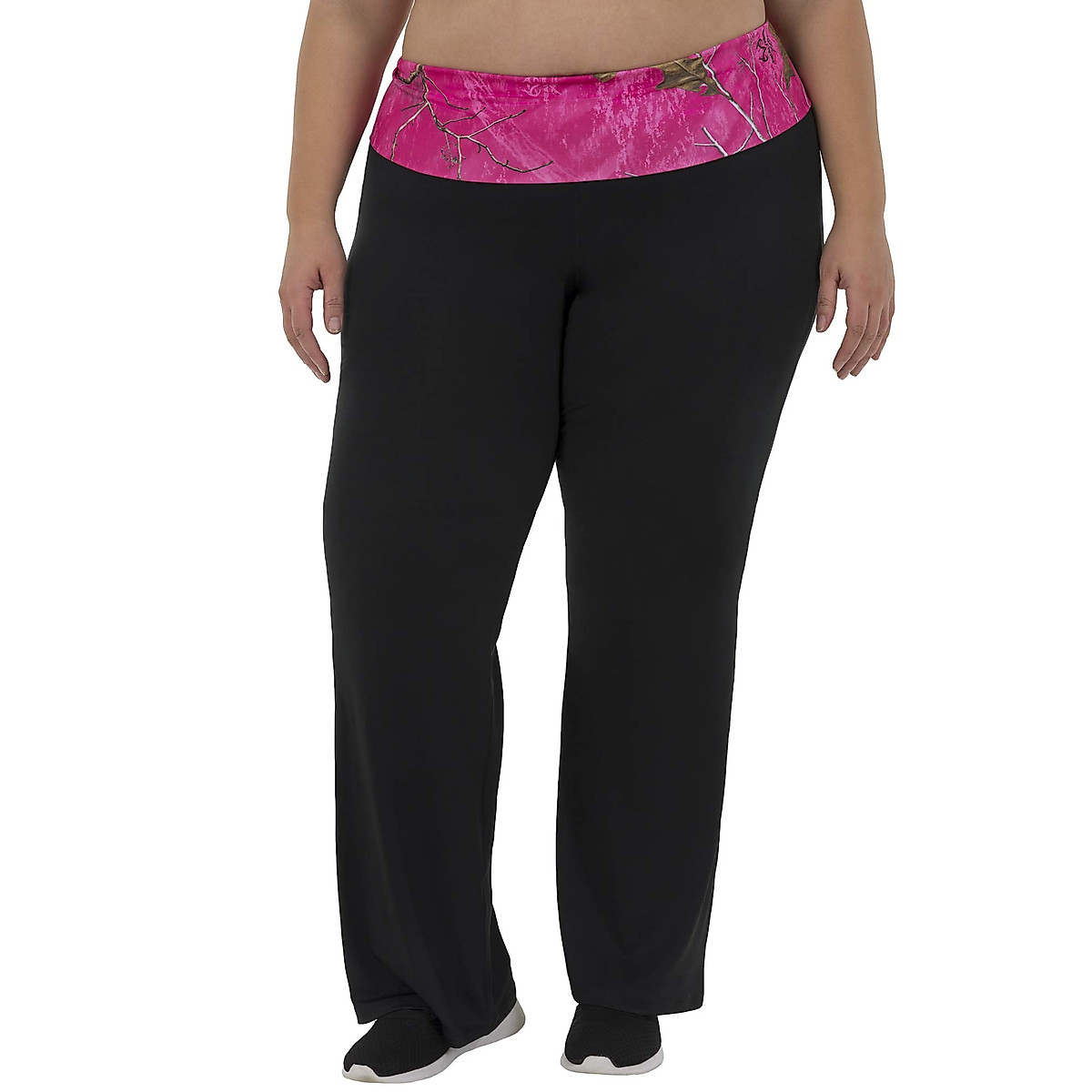 Realtree Women's Plus Size Yoga Pant, Black/Hot Pink Camo, 3X
