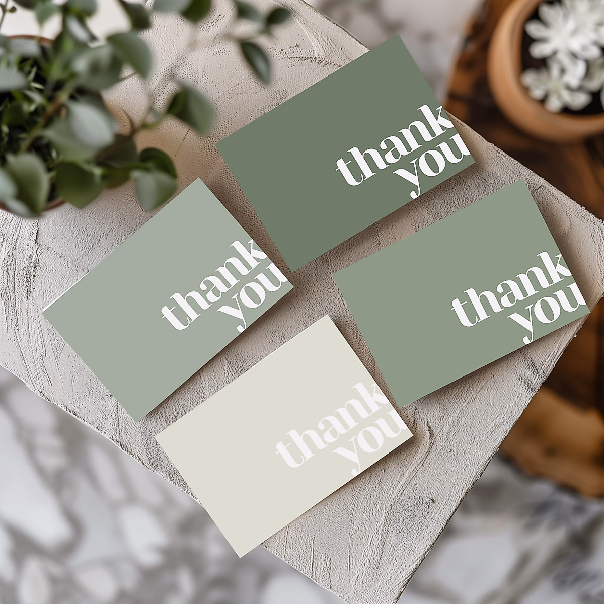 Paper Play Thank You Cards Bulk Pack of 40 Green, 5x3.5 Inches with Matching Stickers & Envelopes, Minimalistic Design Suitable for Business, Baby Shower, Wedding, Small Business, Graduation, Funeral