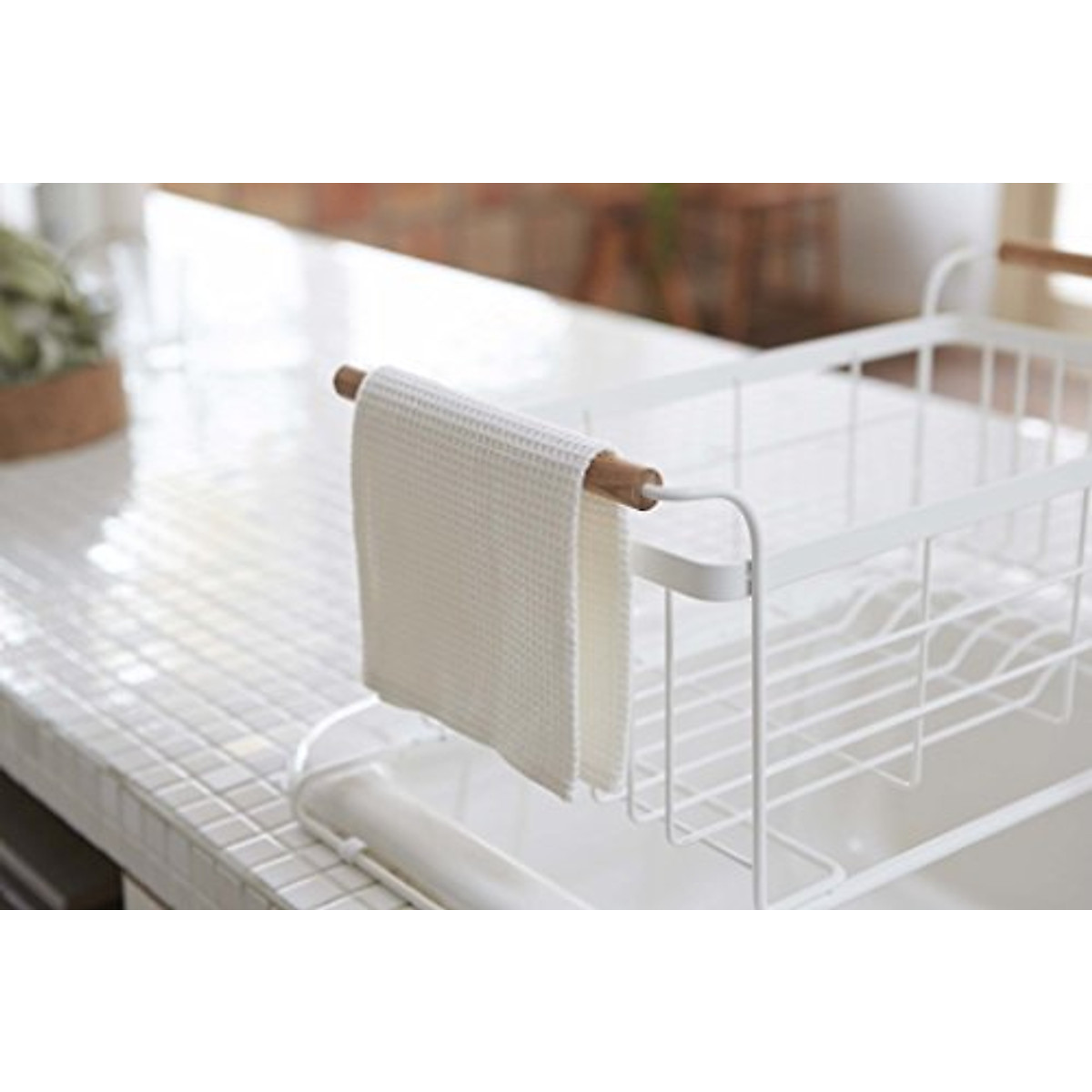YAMAZAKI home 3108 Sink Dish Drainer Rack-Expandable Kitchen Drying Organizer Holder, One Size, White