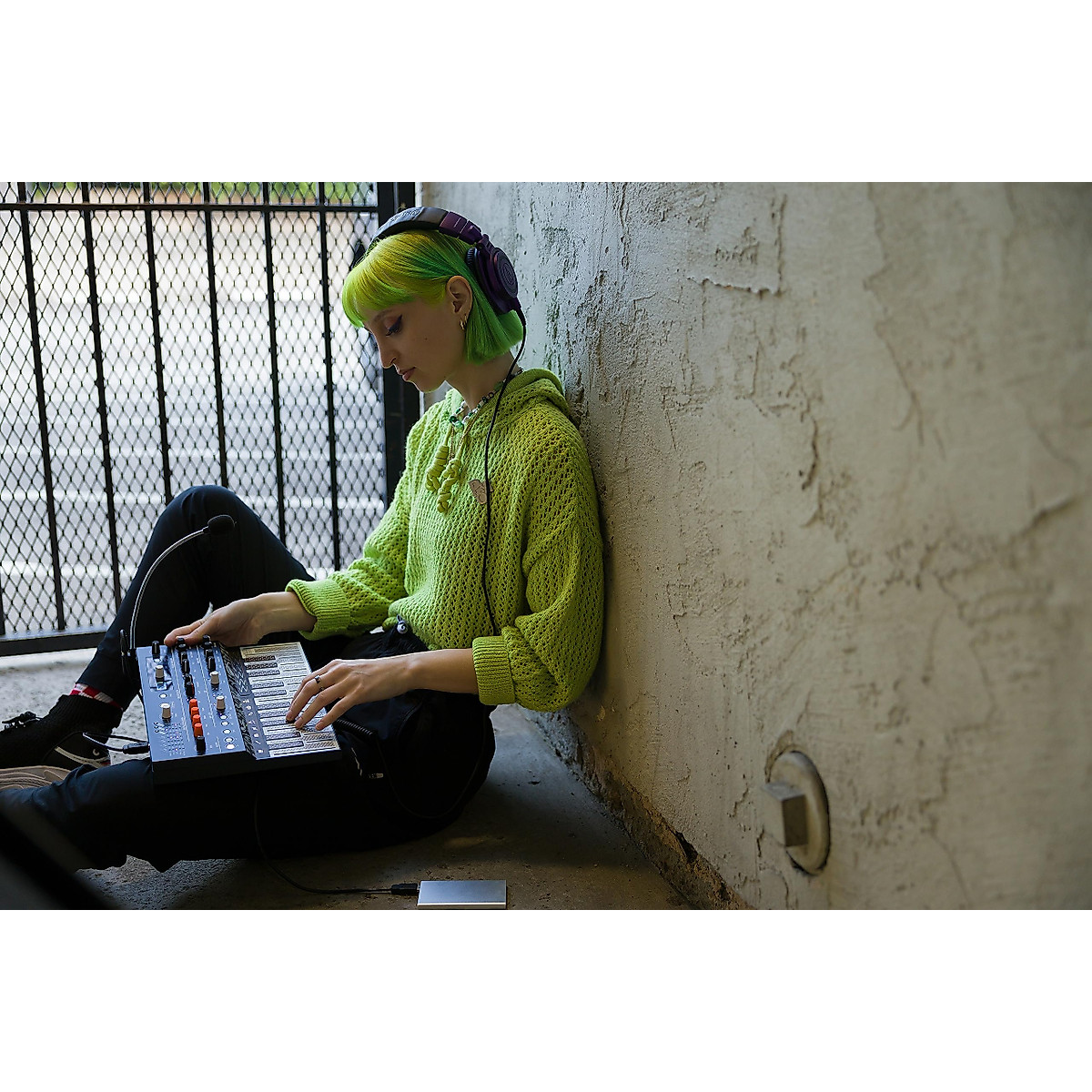 Arturia MicroFreak Synth and Gooseneck Mic Bundle