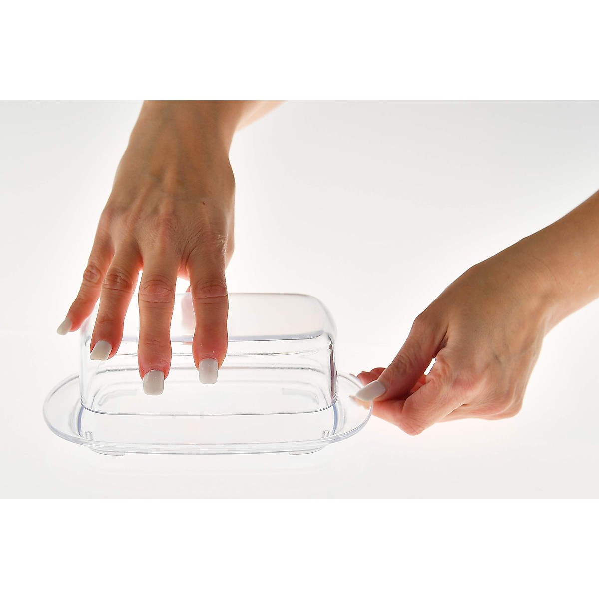 HOME-X Clear Acrylic Butter Dish with Cover, Plastic Covered Cheese Holder with Tray