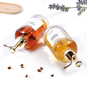 Syrup Dispenser, Coffee Syrup Dispenser for Coffee Bar, Simple Glass Syrup Bottle w 84 Labels and Bamboo Tray, Syrup Pump Dispenser 16.9 oz 500 ml, Set of 2, Gold, Coffee Bar Accessory