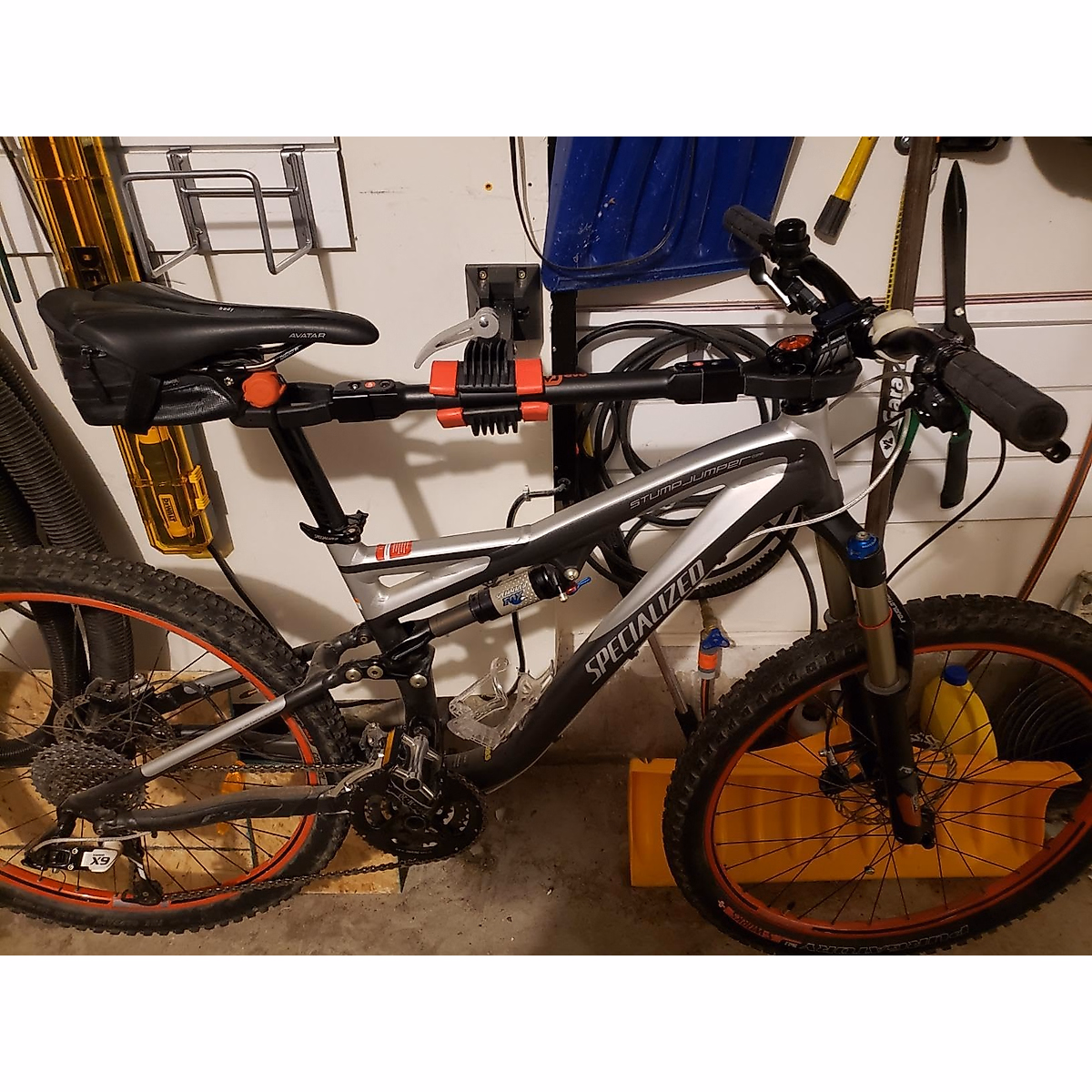 Homend Bike Repair Stand Wall Mount, Foldable Heavy Duty Bicycle Maintenance Rack Workstand for Variety of Bikes