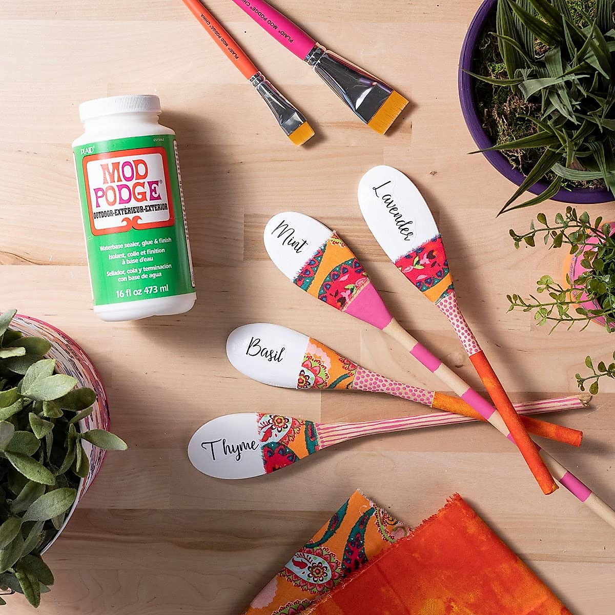 Mod Podge Waterbase Sealer, Glue and Finish for Outdoor (8-Ounce), CS11220 Clear Finish