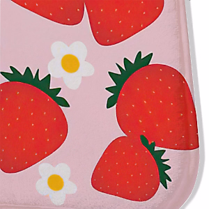 ROZERA Strawberry Rug Cute Strawberry Decor Kawaii Floor mat Non Slip Absorbent Washable Shaggy Aesthetic Area Rug for Bathroom Bedroom Living Room Kitchen Door Mats for Girls 19.7x31.5 in