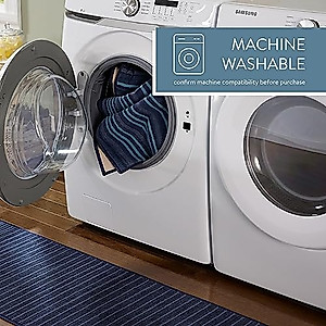 TOWN & COUNTRY BASICS Layne Modern Stripe Everwash™ Washable Area Rug with Non-Slip Backing, Pet Friendly Rug, Navy Blue/Blue, 20"x35"