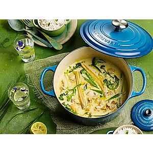 Le Creuset Enameled Cast Iron Signature Round Dutch Oven, 5.5 qt., Marseille