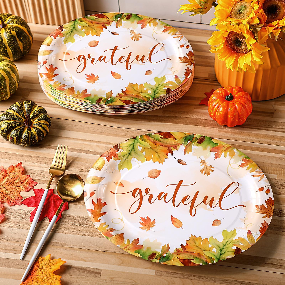 Tioncy 50 Pcs Thanksgiving Plates Thanksgiving Dinnerware 10'' x 12'' Fall Leaves Oval Plates Disposable Dinner Plates Bulk Fall Decoration Gift Disposable Paper Plates Set for Autumn Birthday Party