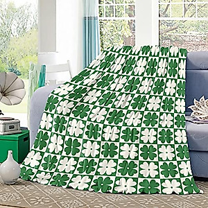 Luxury Extra Soft Throw Blanket St. Patrick's Day Clover Pattern Flannel Fleece Reversible Blankets Weighted Super Warm Cozy Couch Blanket 40x50Inches