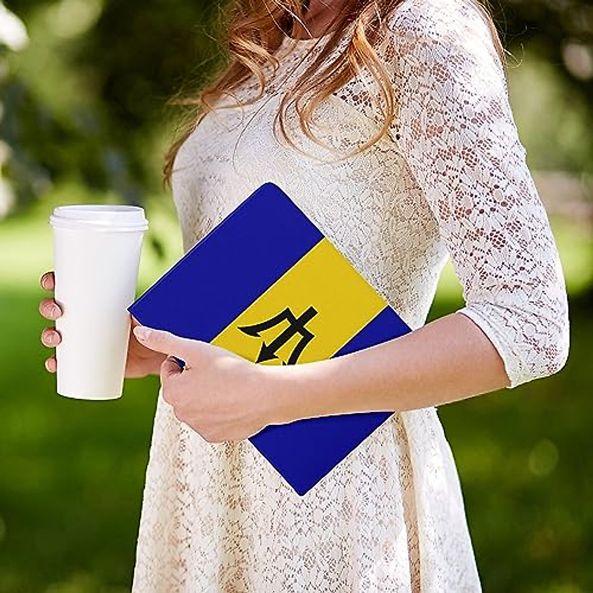 Barbados Flag Fashion Case for IPAD 2020 AIR 4 （10.9in）, Pen Slot Protective Cover for IPAD 2020 AIR 4 （10.9in）, Convenient Magnetic Stand