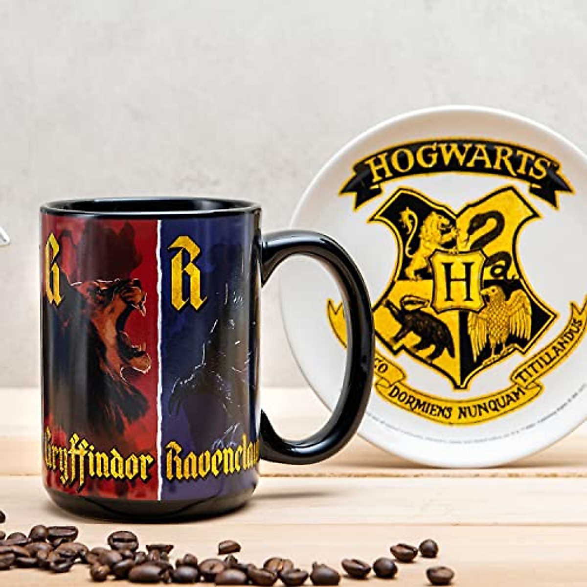 Zak Designs Harry Potter Ceramic Color Changing Mug and Plate Set for Coffee, Tea, Breakfast or Dessert with Unique Heat Reactive Artwork (2-Piece, Non BPA, Hogwarts)
