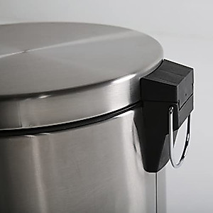 M&T Displays Stainless Steel Step On Garbage Trash Can Silver 5.3 Gallon (20 Liter) Receptacle Plastic Removable Recycle Bin Inner Bucket for Outdoor Commercial Waste Container