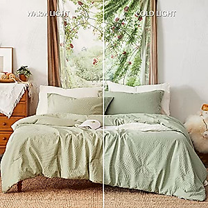 Geniospin Queen Comforter Set, Bed in a Bag Sage Green 7-Pieces, Botanical Pattern, All Season Comfortable Seersucker Bedding with Comforter, Sheets, Pillowcase & Shams (Queen, 90"x90")