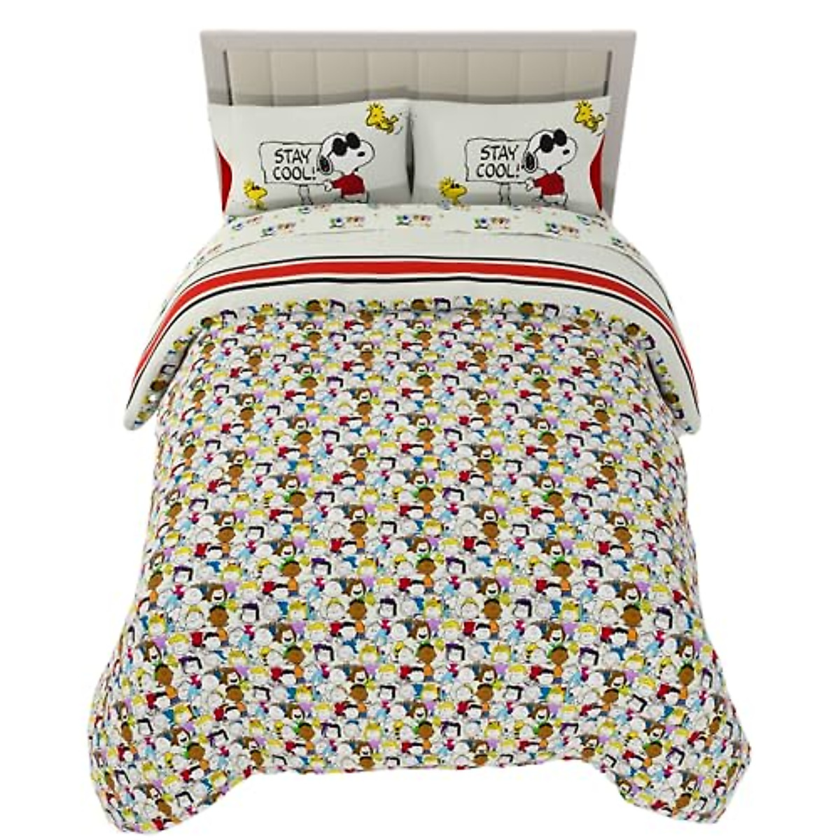 Franco Peanuts & Snoopy Classic Pals Super Soft Comforter and Sheet Set, 5 Piece Queen Size, (Official Licensed Product) Collectibles