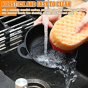 Jingmore 2 Sets Mini Cast Iron Skillet with Wooden Base Mini Cast Iron Sizzler Plates Skillet Mini Cast Iron Pan Round Fajita Plate Hot Steak Skillet Dish for Baking Cooking (6.1 Inch)