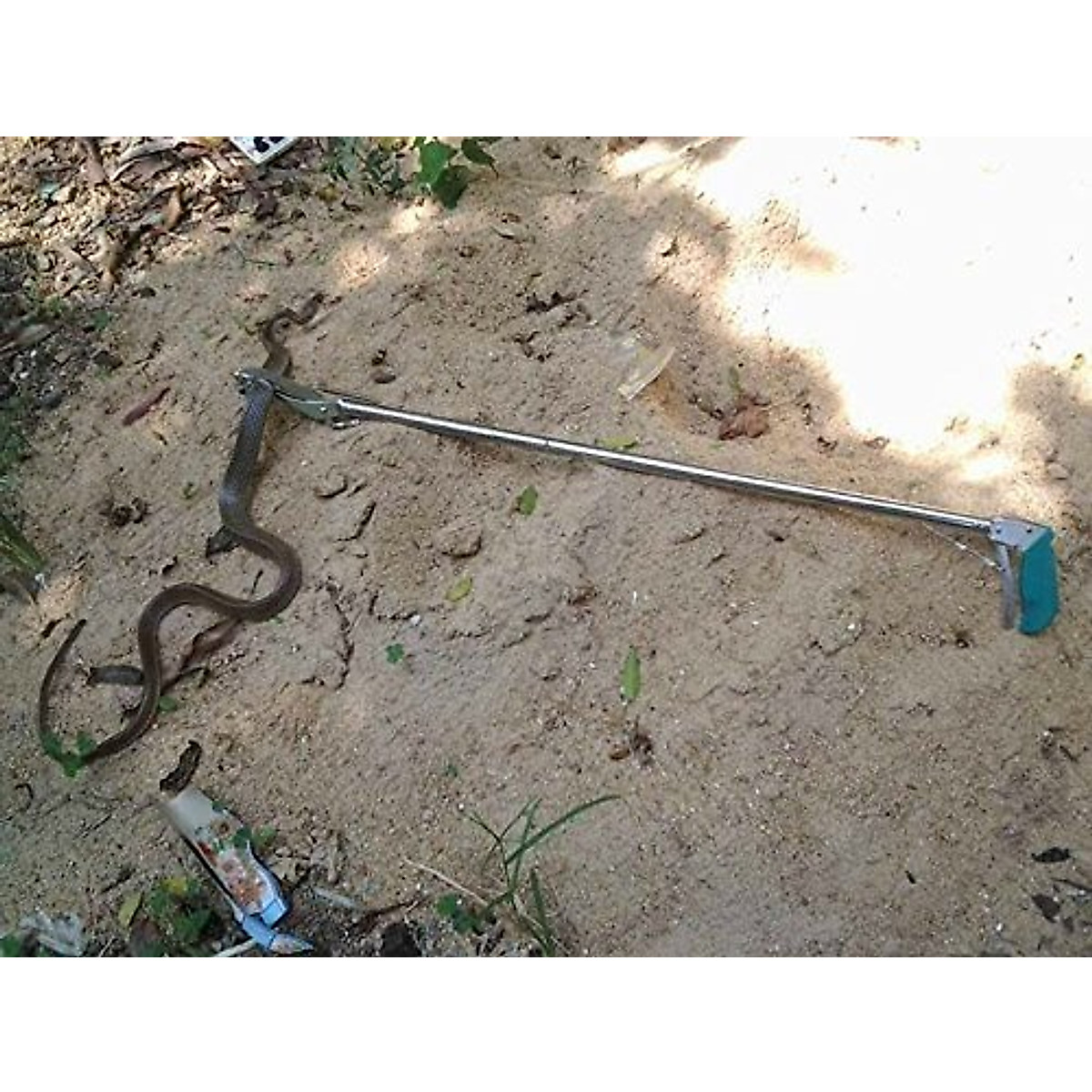 SUNKY - 47 inch Professional Snake Catcher, Collapsible Extra Heavy Duty Reptile Grabber Tongs Stick Rattlesnake Handling Tool Trash Pick Up, Litter Picker with Zigzag Wide Jaw- Stainless Steel