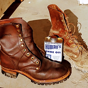 Huberd’s Shoe Oil - Leather Conditioner and waterproofer Since 1921. Easy Pour Formula waterproofs, softens, and Conditions Boots, Shoes, Bags, Belts, Gloves, Saddles, tack and Harness.