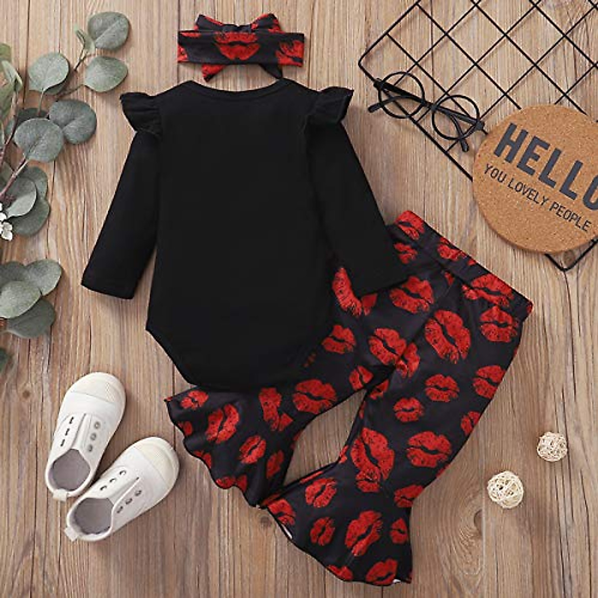 Aslaylme Baby Girls Valentine's Day Outfit Newborn Daddy's Little Valentine Bodysuit Kiss Flare Pants Outfit（Black,0-3 Months