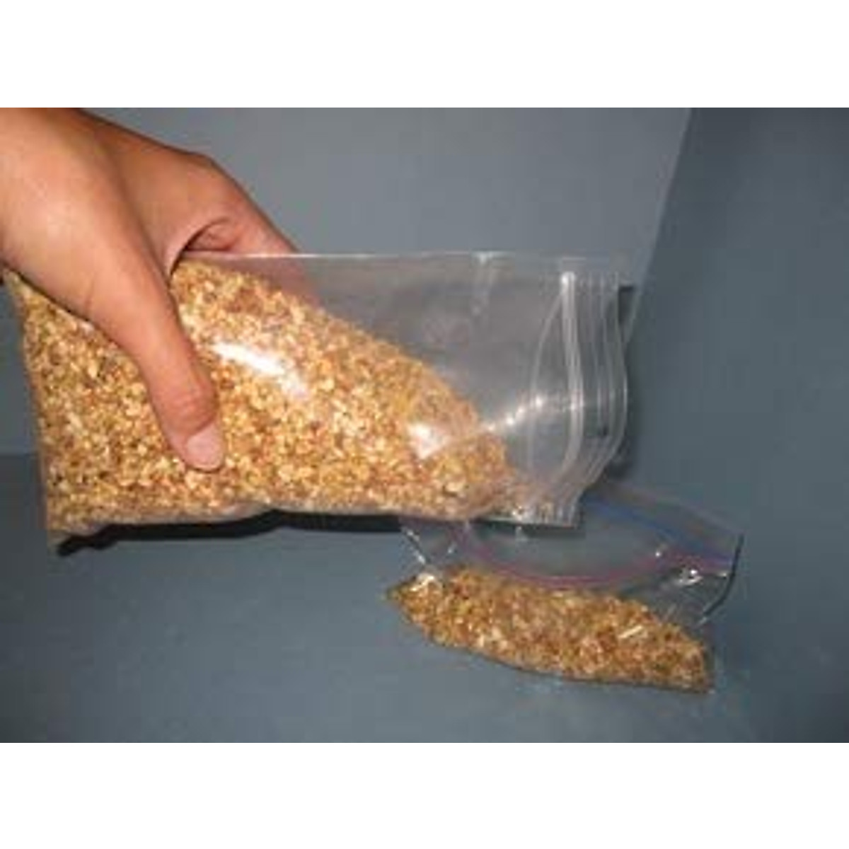 Mouse-Mix Natural Pest Deterrent Critter Crumbs with Super Pest Power for Outdoor Lawn and Garden Rodent Repellent Mice Mouse Rat Rabbit and Deer Control