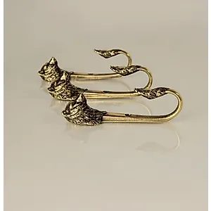 Bear (Paw) hanging metal strong wall hook. Handmade made of brass. For Kitchen Living Room Bathroom. Rack hangers for hanging Coats Towels Keys Hats Purse Backpacks. Unique design. Gold