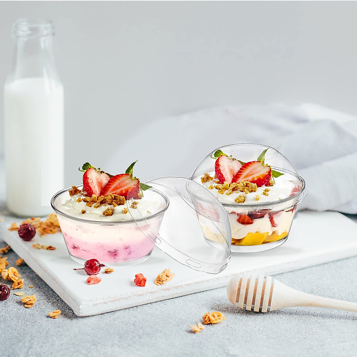 Foraineam 100 Pack 5 oz. Thick Plastic Dessert Cups with 100 Lids and 100 Spoons, Mini Clear Ice Cream Bowl Parfait Party Cups, Reusable Snack Serving Bowls for Desserts, Appetizers, Puddings, Fruits