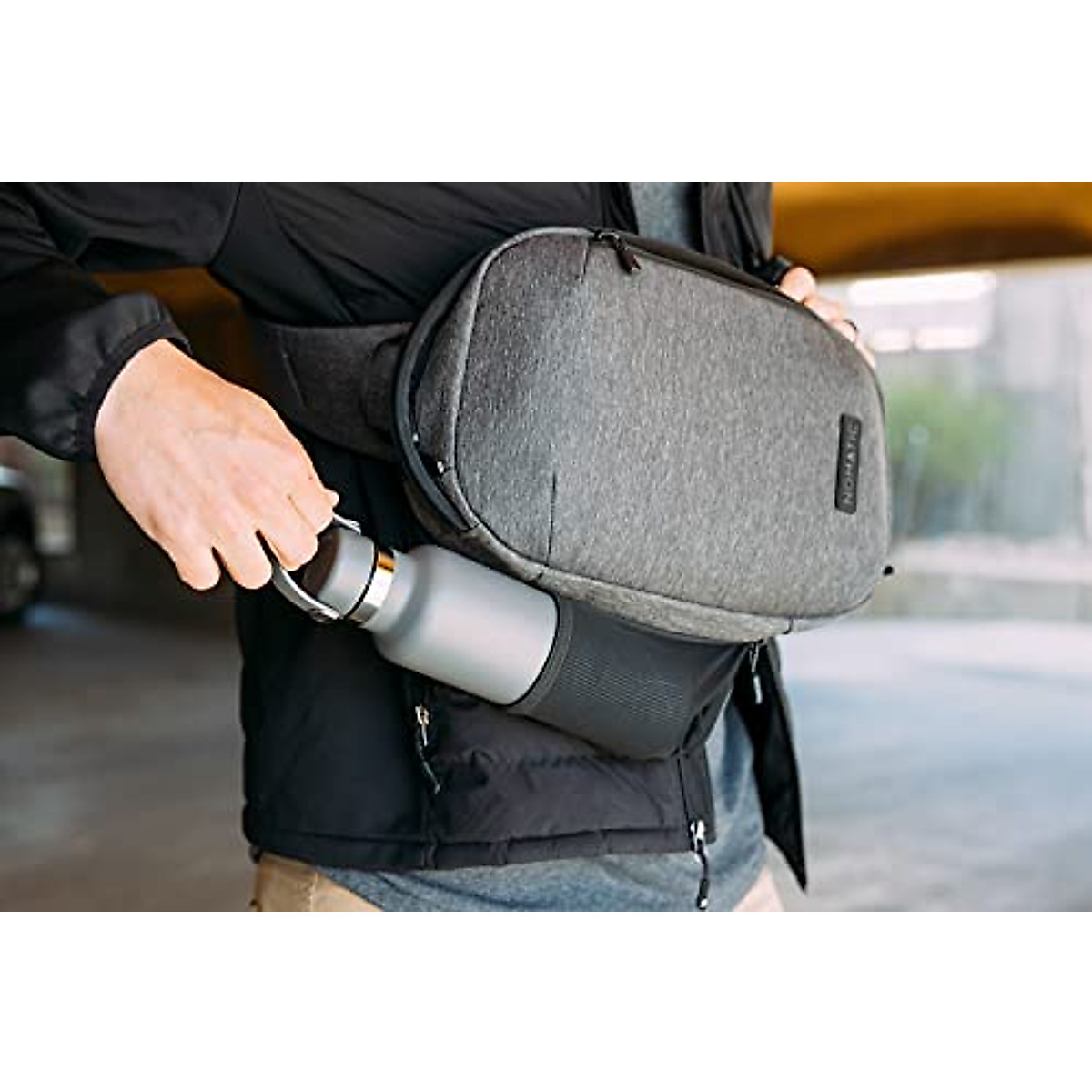 NOMATIC Navigator Sling Lite 6l- Side Backpack for Men and Women, Sling Travel Bag, Crossbody Sling Backpack